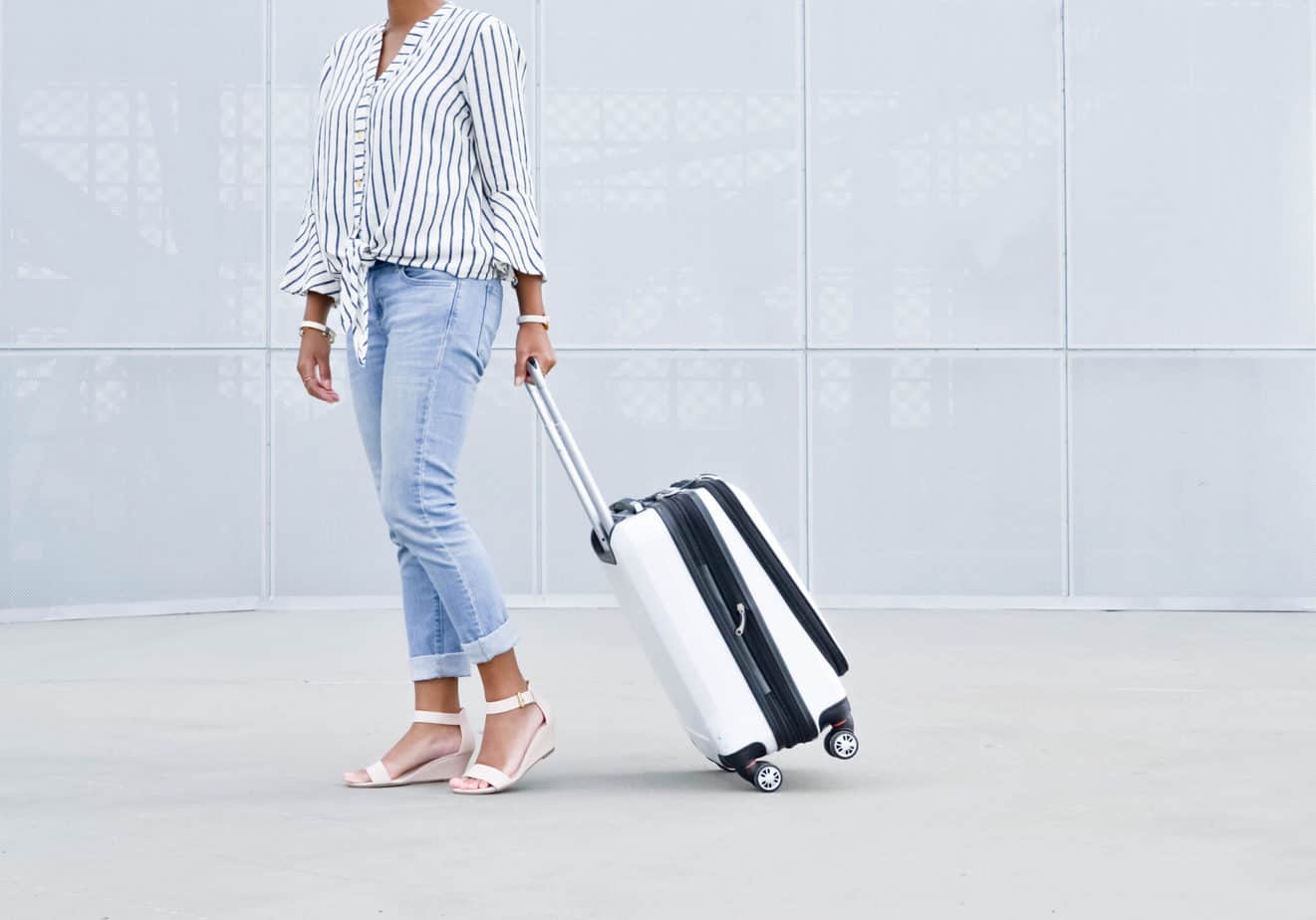 Minimalist Travel: 15 Simple Minimalist Packing Tips