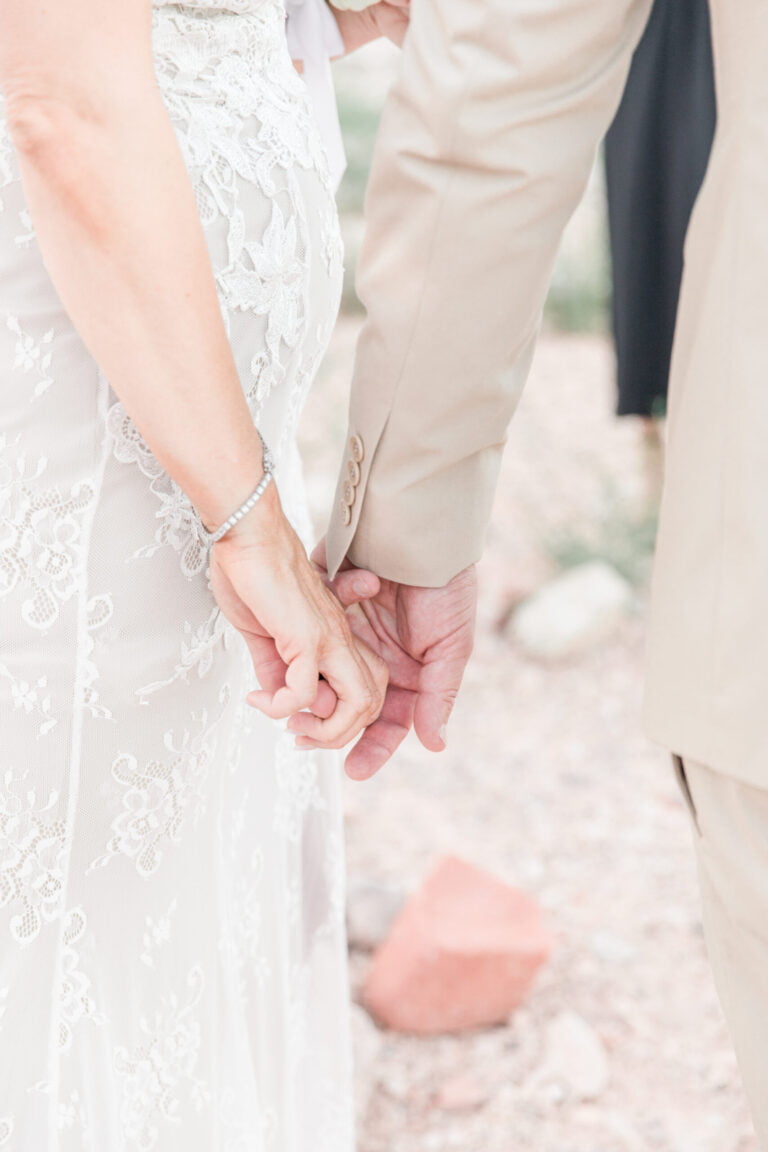 15 Powerful Ways to Show Unconditional Love
