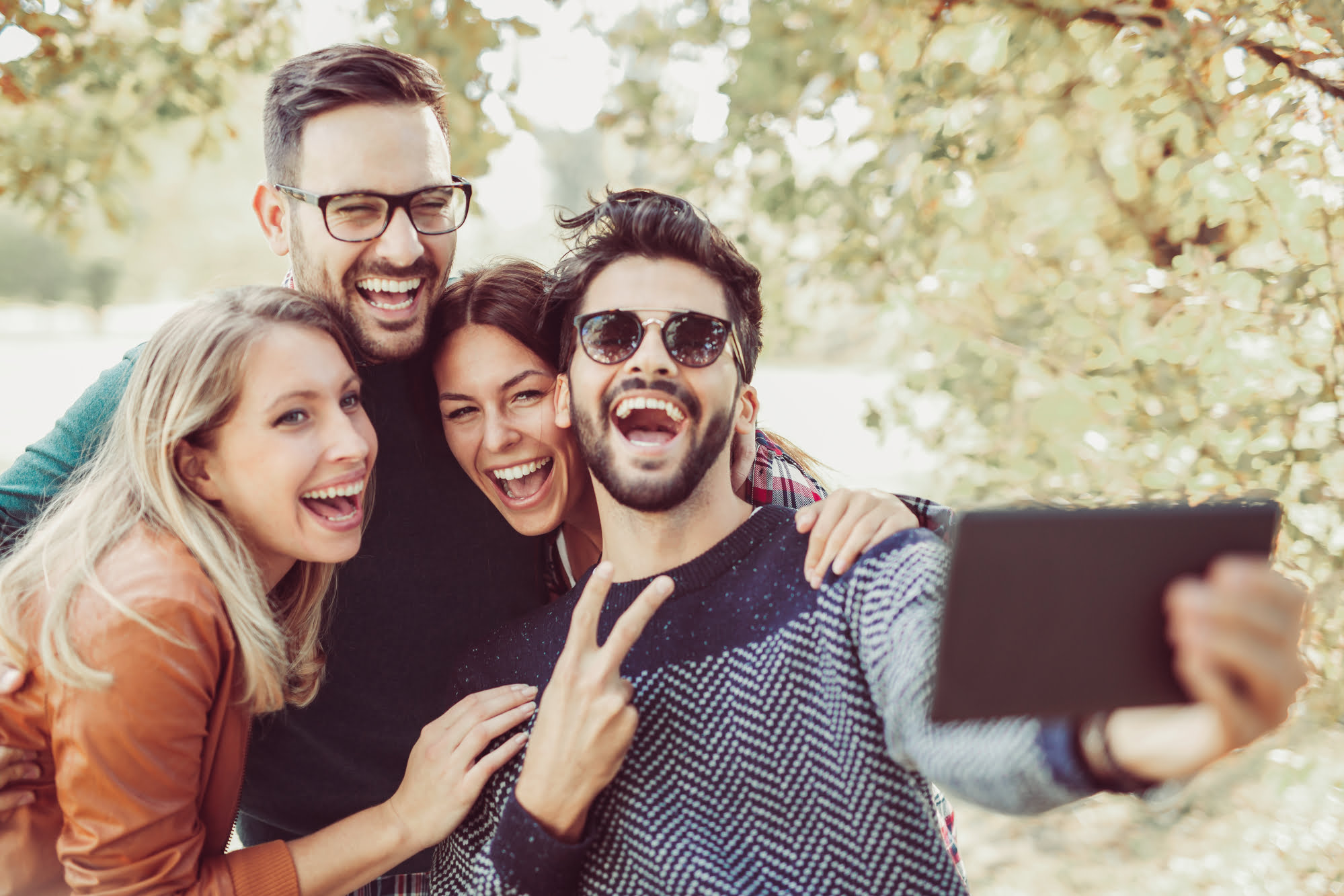 10 Successful Ways to Make Friends as An Adult